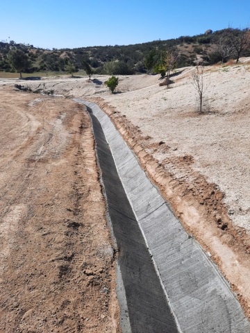 V-Ditch - SHOTCRETE LINING SYSTEMS, INC.