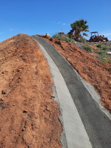 V-Ditch - SHOTCRETE LINING SYSTEMS, INC.